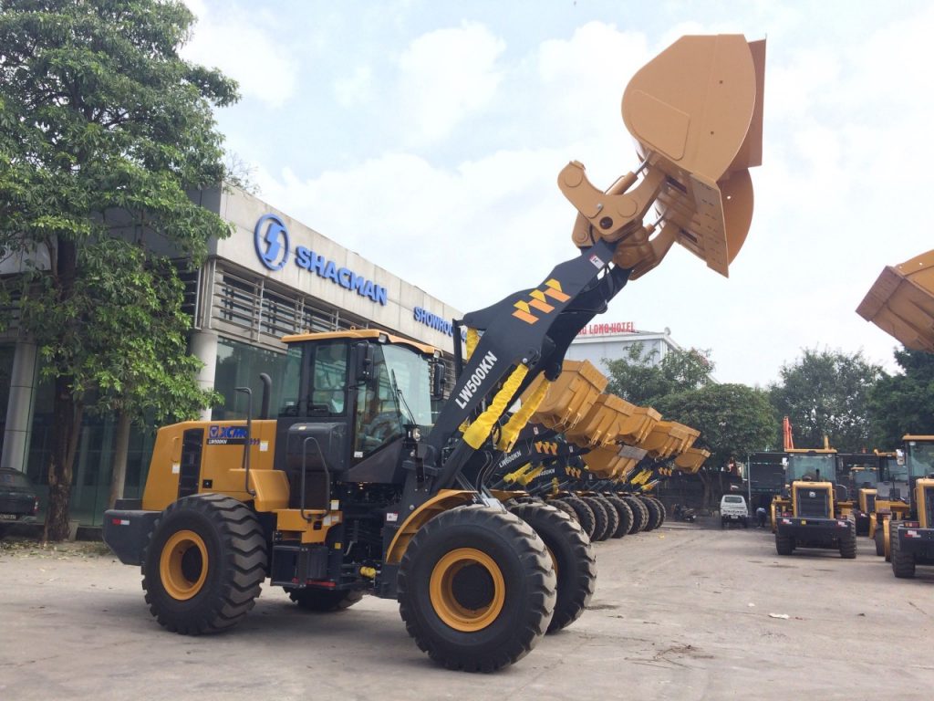 Xe xúc lật XCMG LW500KN 2 tầng đổ, gầu 4.5 m3